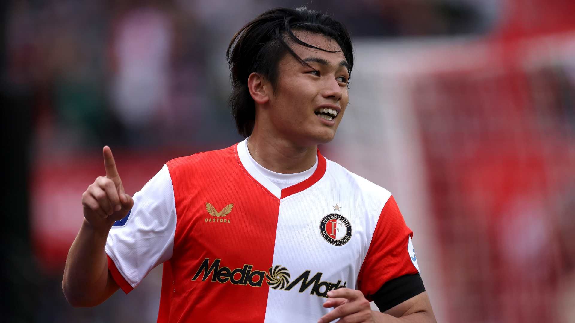 Eredivisie-spits vol vertrouwen: 'Ik vind mezelf beter dan Ayase Ueda' | Voetbalzone